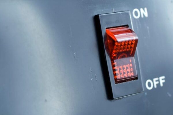 Simple Steps to Turn Off Your Ice Maker - Easy Ice